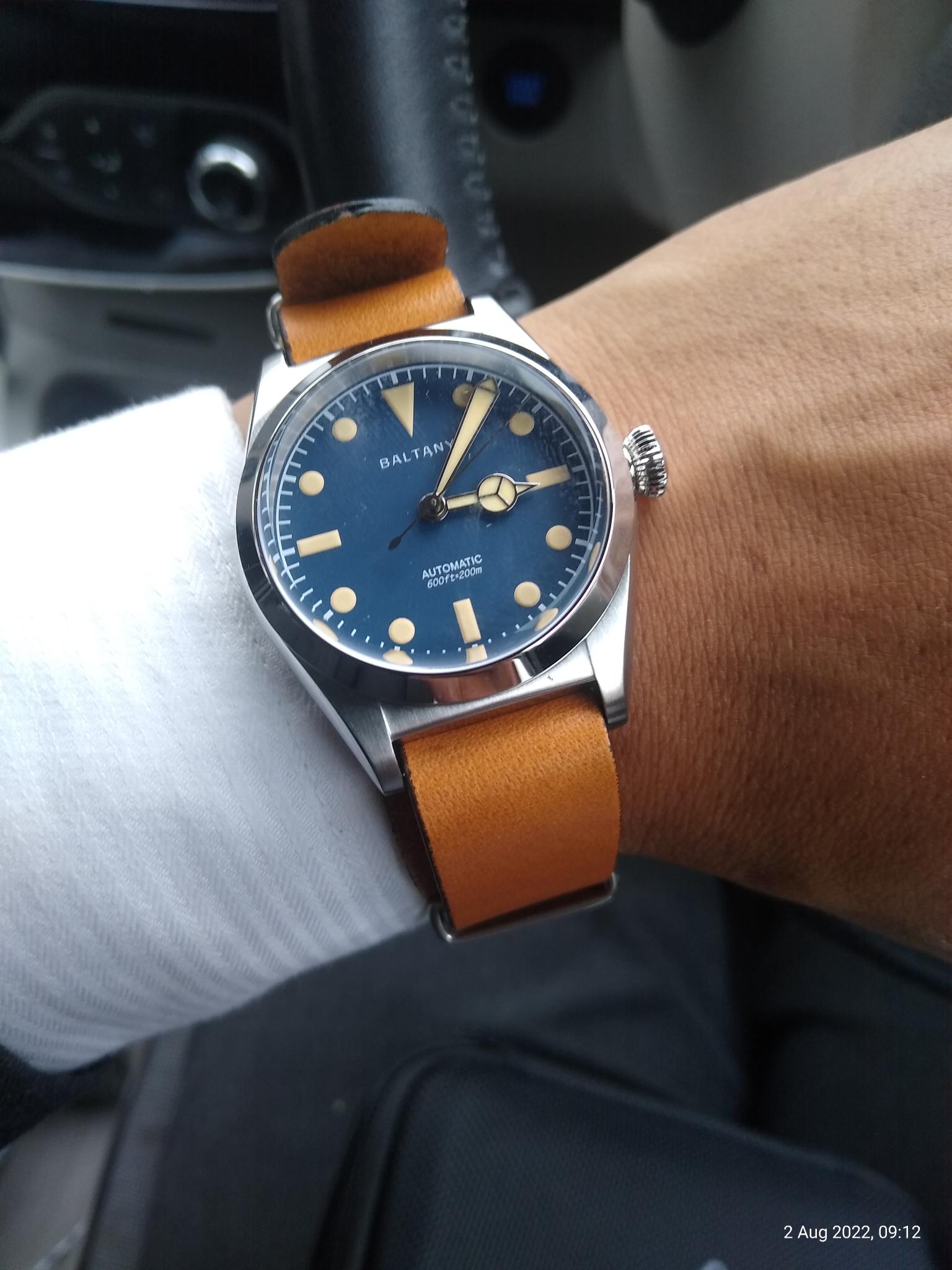 Retro Quartz Tuxedo Watch - Baltany UK